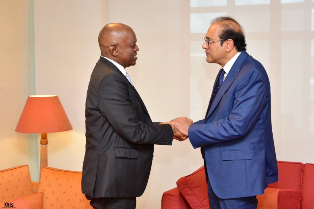 Acting Prime Minister meets with President of Botswana