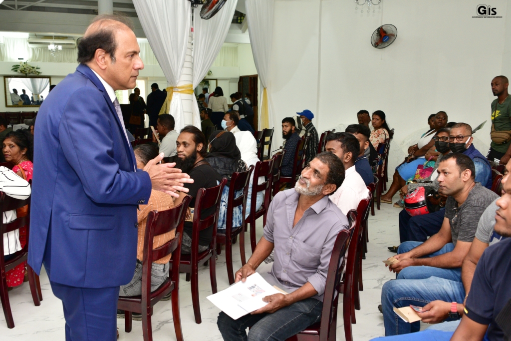 Acting Prime Minister remits cheques to Roof Slab Grant Scheme ...