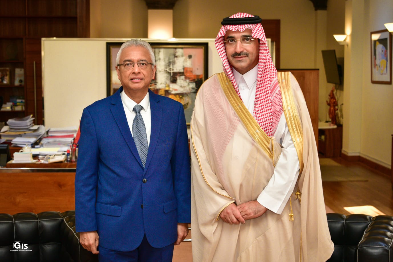 CEO of Saudi Fund for Development meets Prime Minister Jugnauth