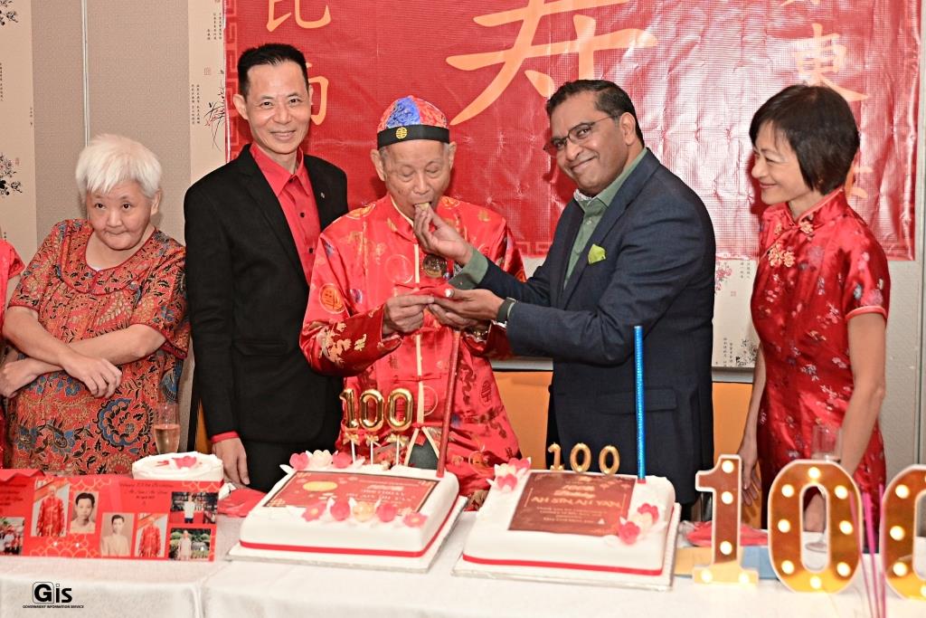 Centenarian Ah Sin Ah Yan is honoured on his milestone birthday