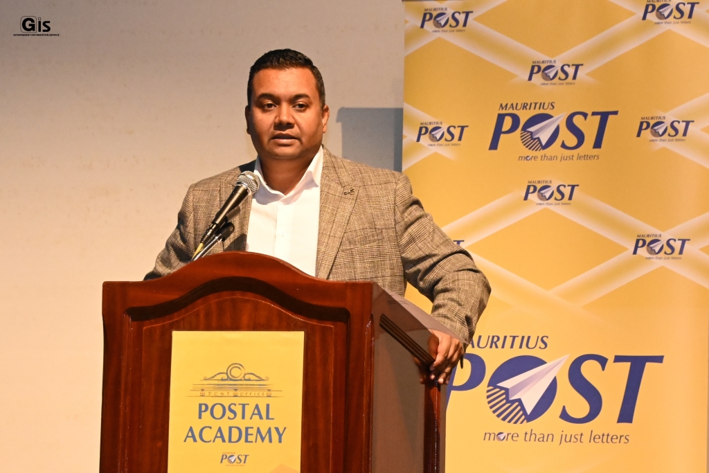 Certificates remitted to employees of the Mauritius Post Ltd