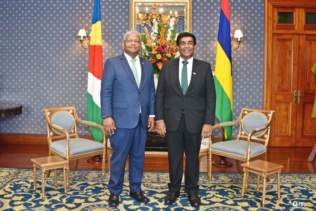 Chief Guest of the 189th Anniversary of Abolition of Slavery meets ...