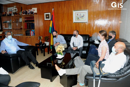 Delegation from Durell Wildlife Conservation Trust meets Minister Gobin