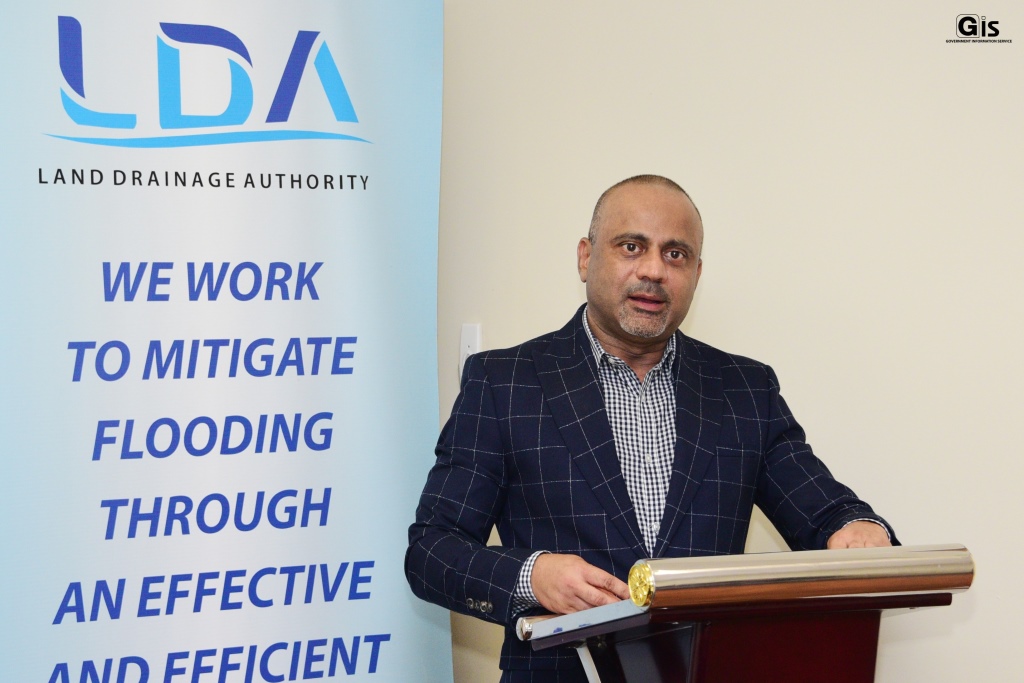 Drainage Infrastructures: Land Drainage Authority and Rodrigues ...