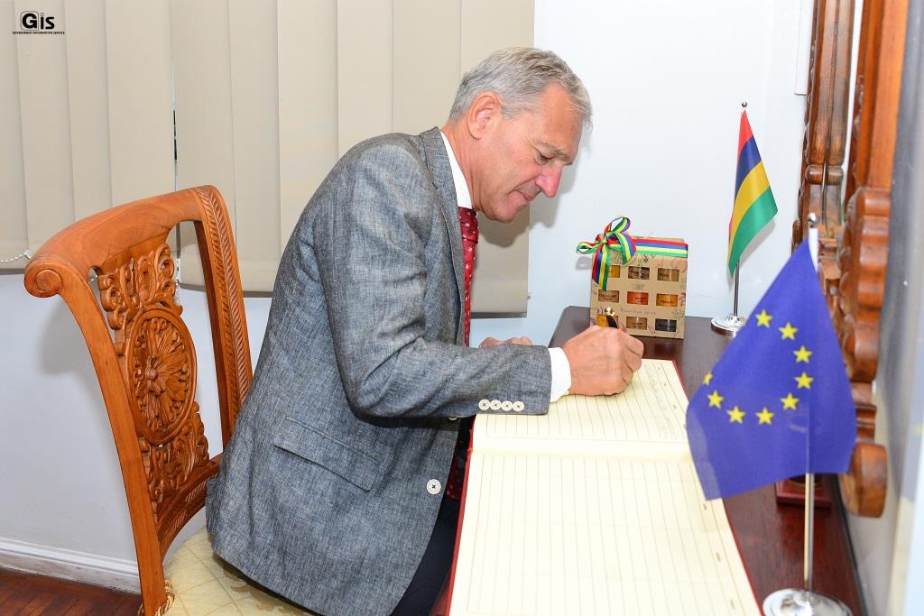 EU Ambassador pays farewell call on Vice-President of the Republic of ...