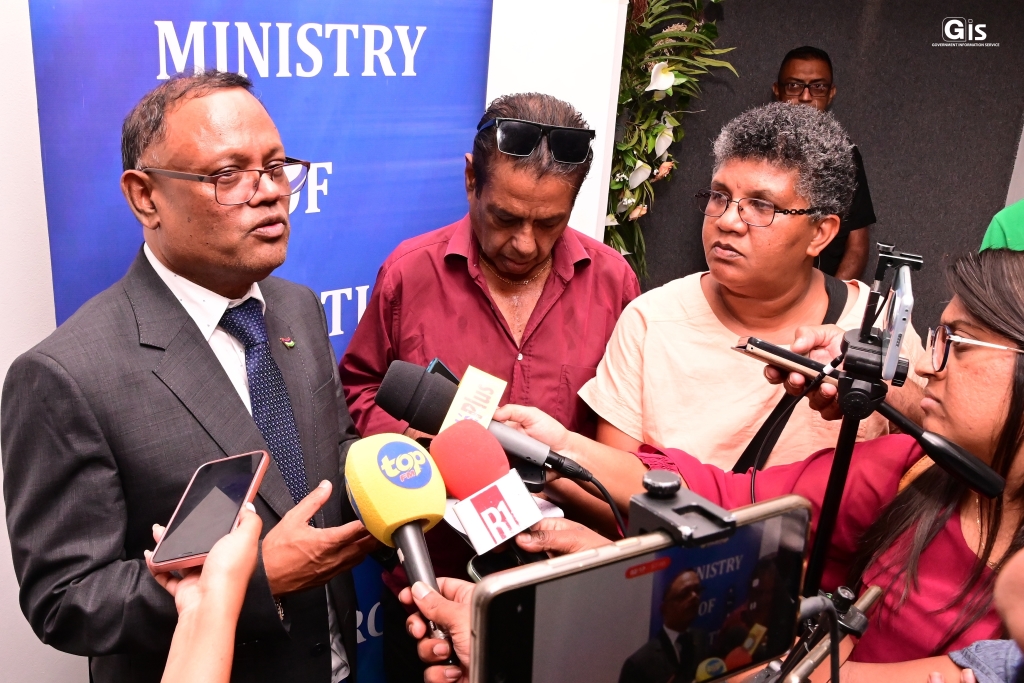 Education Minister Unveils Foundational Programme