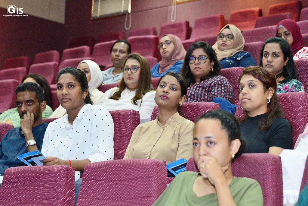 Empowering HEP Educators to foster value-based learning in primary schools