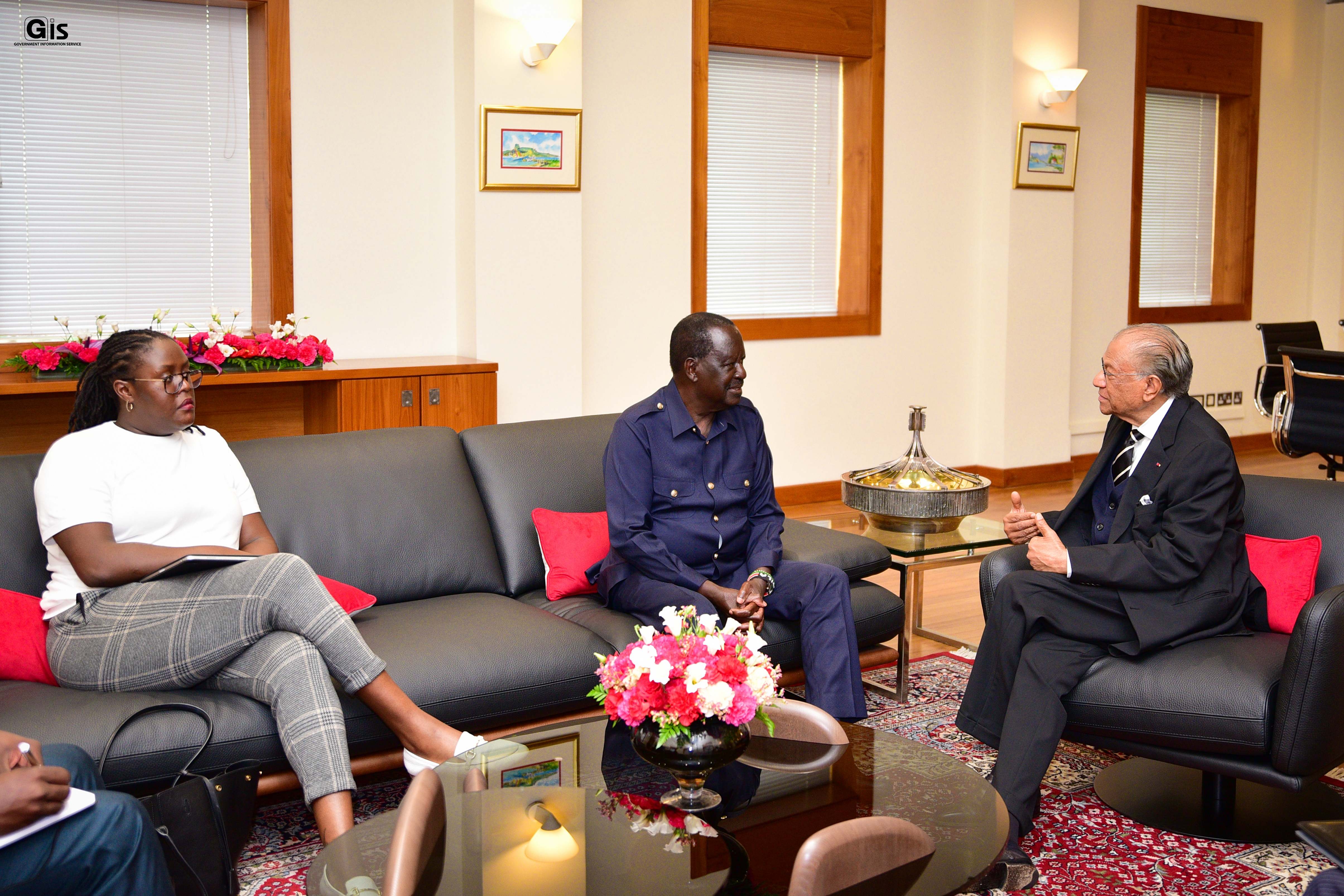 Former Kenyan Prime Minister pays courtesy call on Prime Minister Ramgoolam