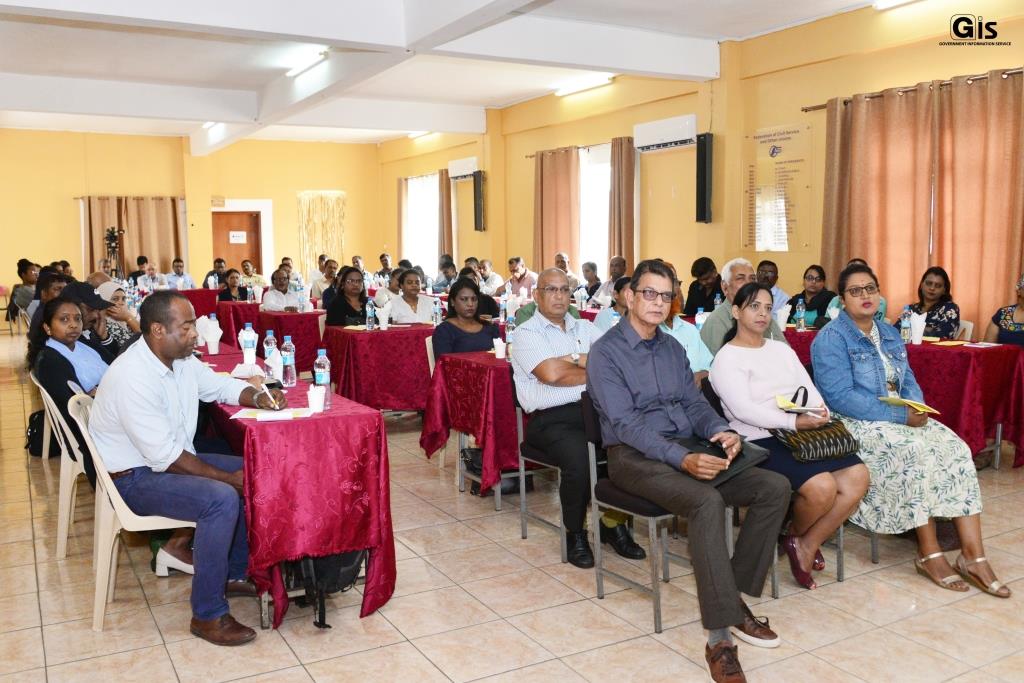 Government Office Auxiliary Cadre participate in workshop on upcoming ...