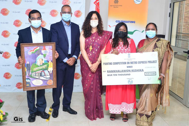 India-Mauritius collaboration: special wrapped train launched at Metro ...