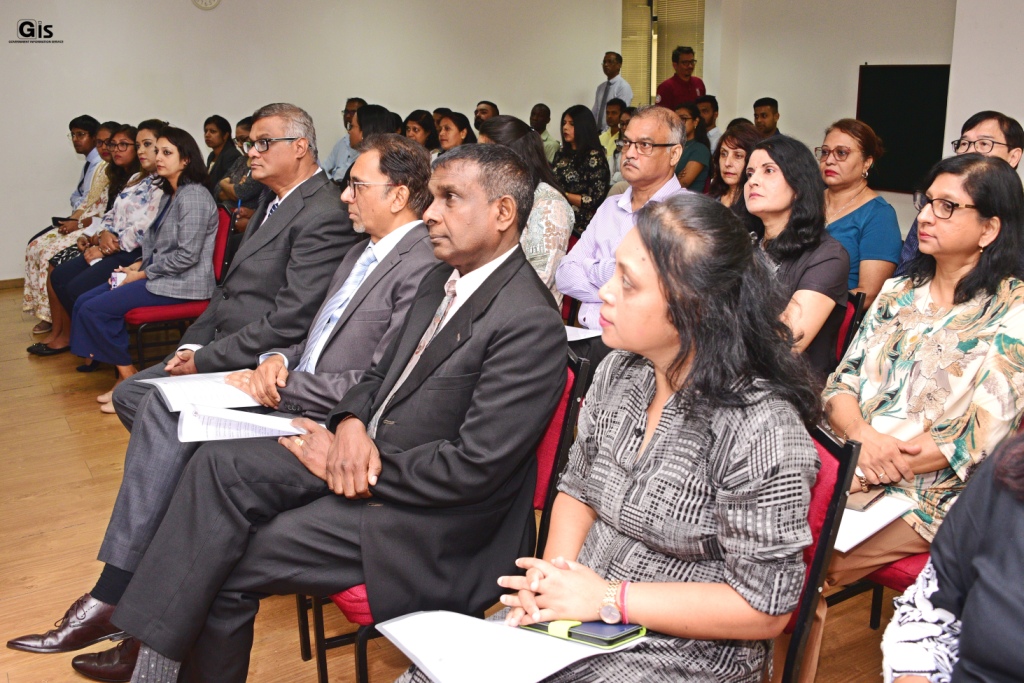 Live implementation of eDMS in Public Service Ministry