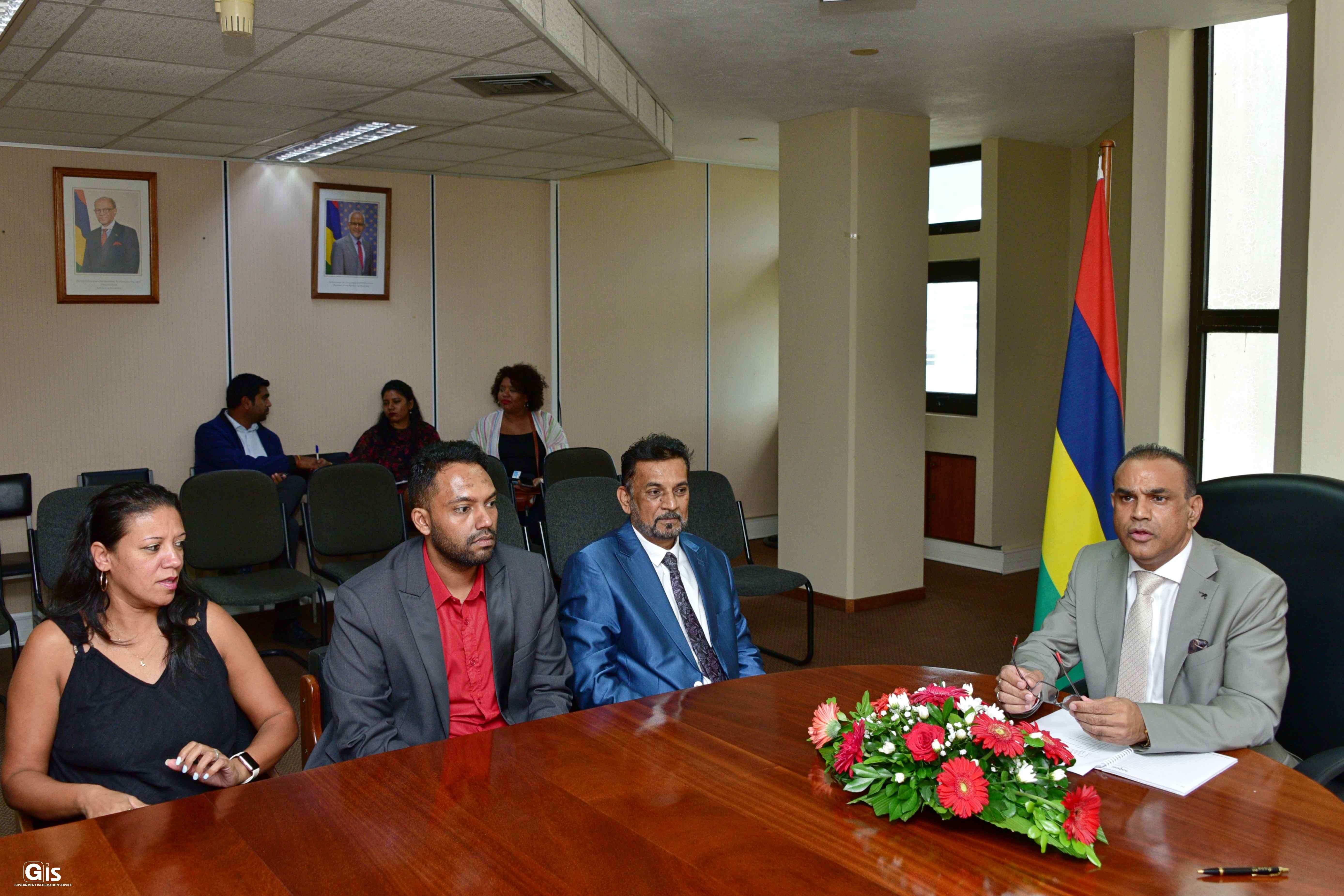 Local Government Minister meets with newly elected Lord Mayor and Mayors