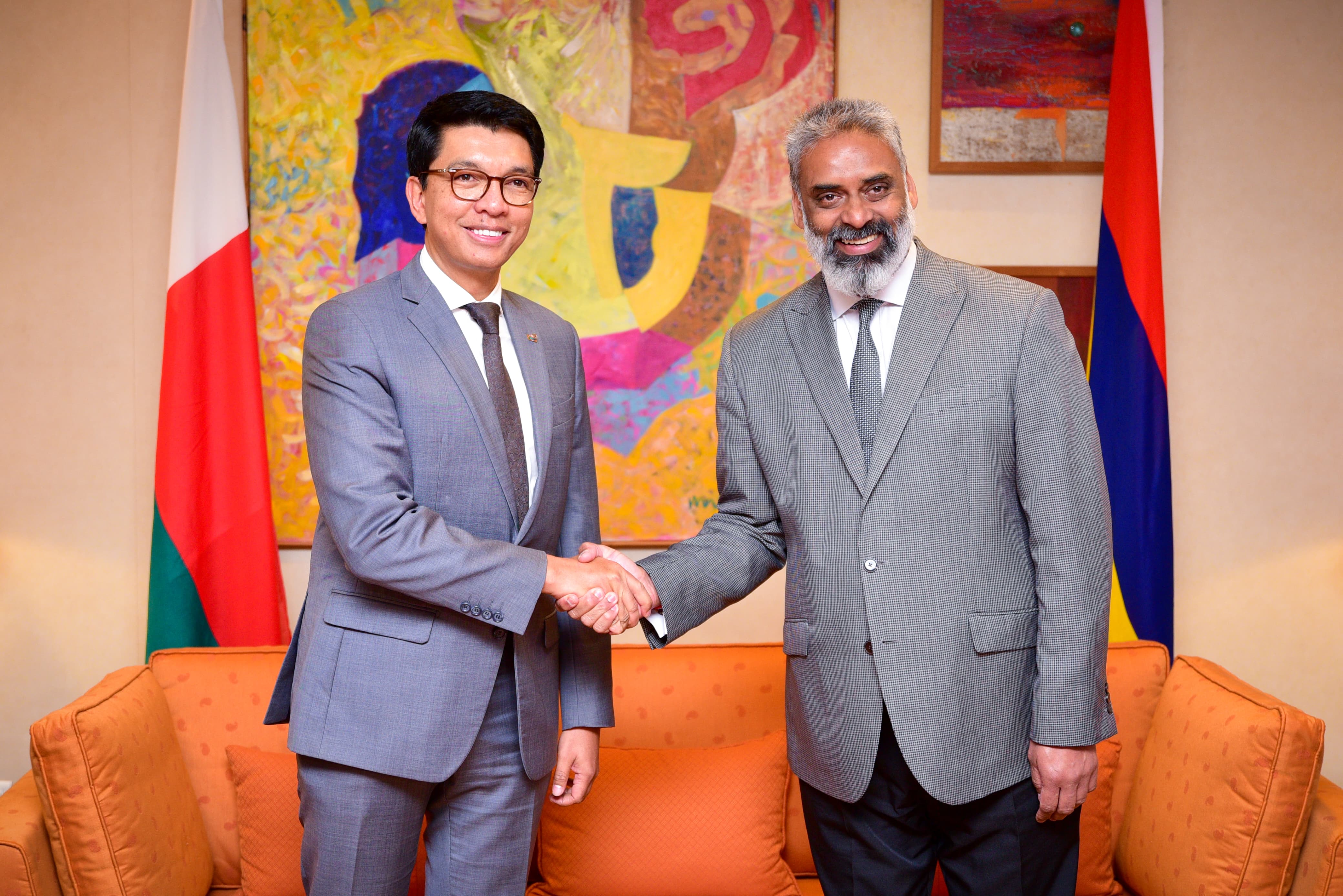 Malagasy President Rajoelina reaches Mauritius