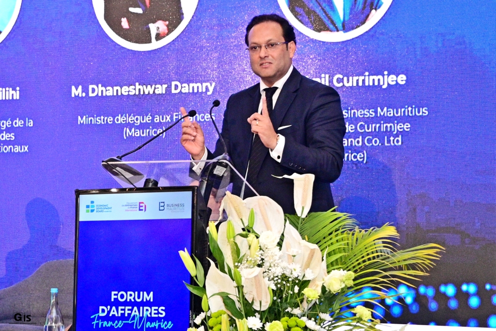 Mauritius and France reinforce cooperation to tackle climate change