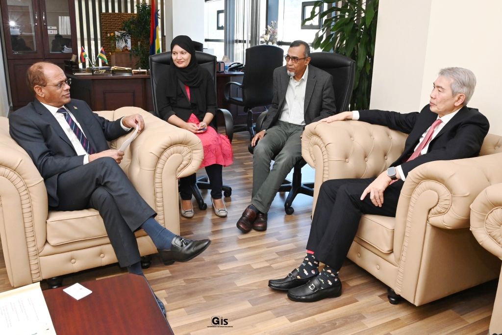Mauritius and Singapore deepen cooperation in infrastructure development