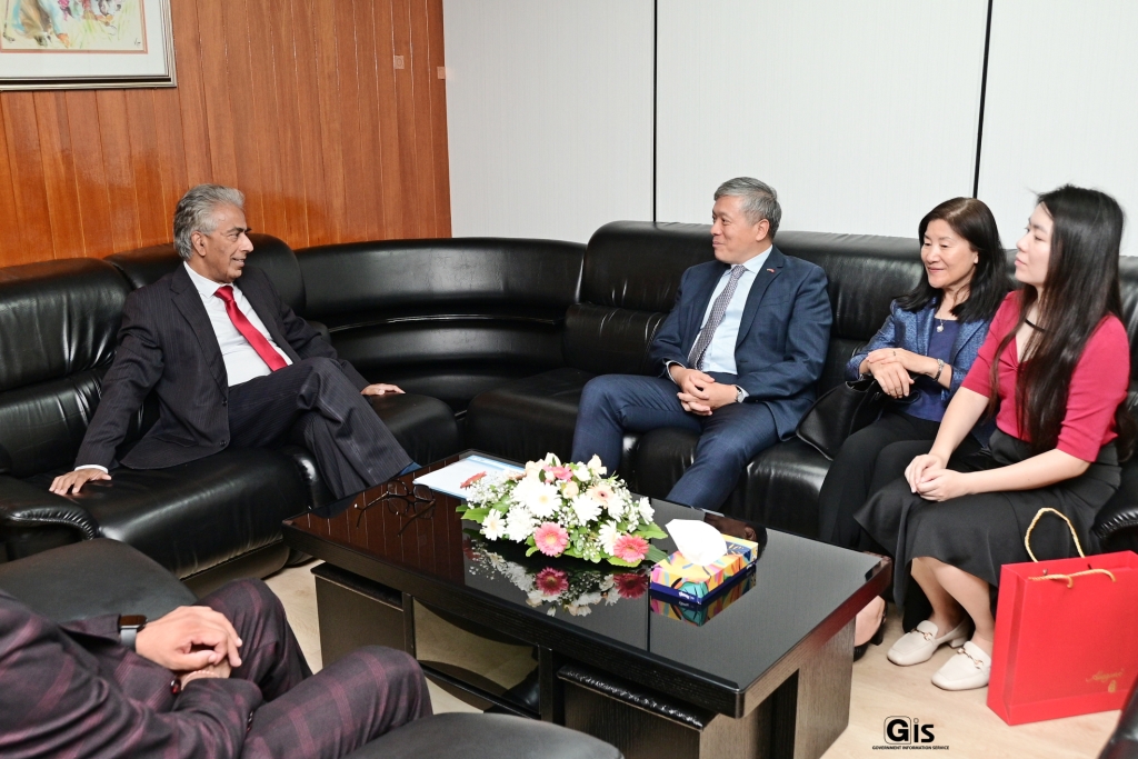 Minister Boolell and Ambassador Zhu discuss potential areas of future ...