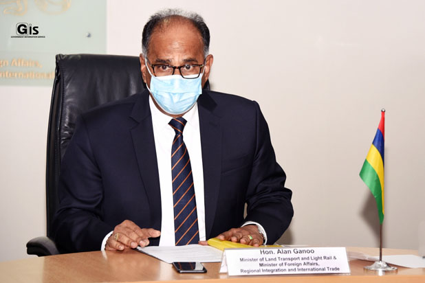 Minister Ganoo chairs sensitisation session on Industrial Property Act 2019