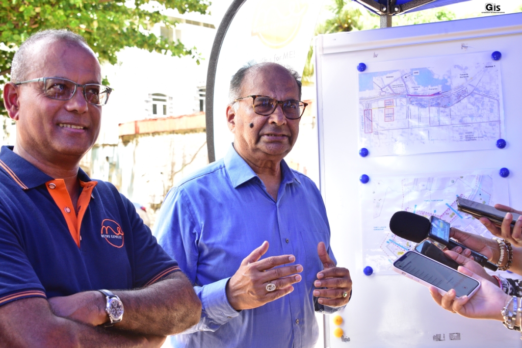 Minister Ganoo effects site visit in connection with the construction ...