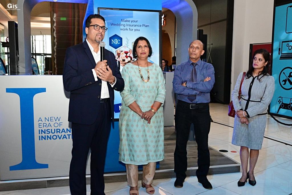 Minister Jeetun inaugurates NIC Kiosk at Tribeca Mall