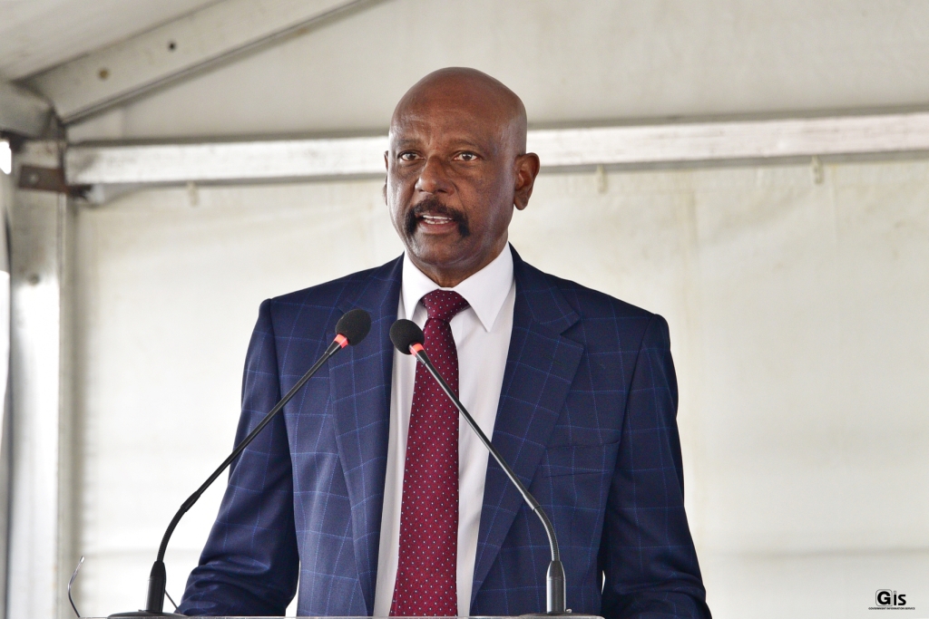 Minister Lesjongard inaugurates solar farm at Arsenal