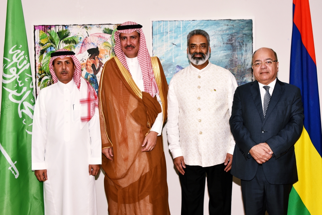 Minister Maneesh Gobin meets new Saudi Ambassador, highlights joint ...