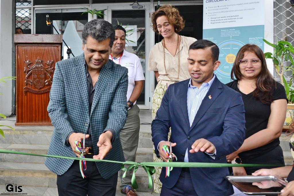 Minister Ramano attends opening ceremony of La Foire Anti-Gaspillage