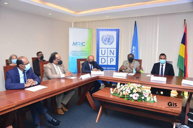 MoU signed to promote strategic collaboration between the MRIC and the UNDP