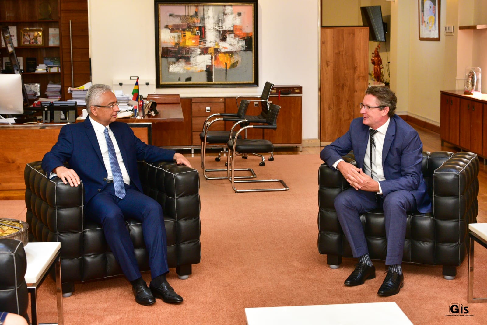 Newly appointed Ambassador of the Kingdom of Belgium to Mauritius pays ...