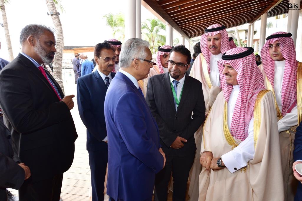 PM urges commitment from all for a fierce and effective fight against ...