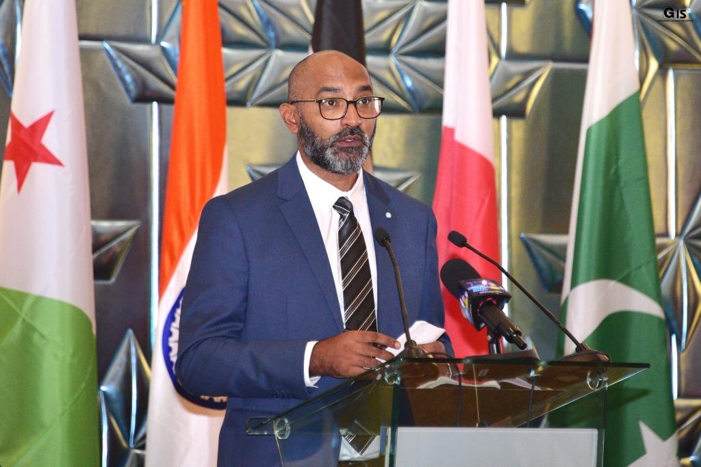 PM urges commitment from all for a fierce and effective fight against ...