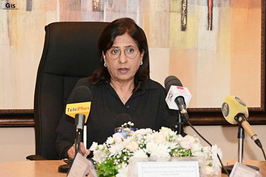 Pension Programme: Minister Jeewa-Daureeawoo introduces new social ...