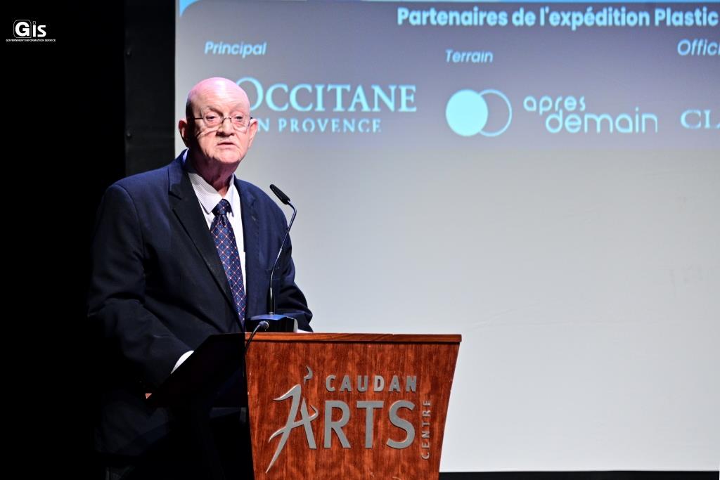 Plastic Odyssey Laboratory Vessel in Mauritius to raise awareness on ...