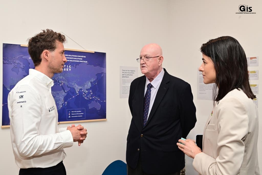 Plastic Odyssey Laboratory Vessel in Mauritius to raise awareness on ...