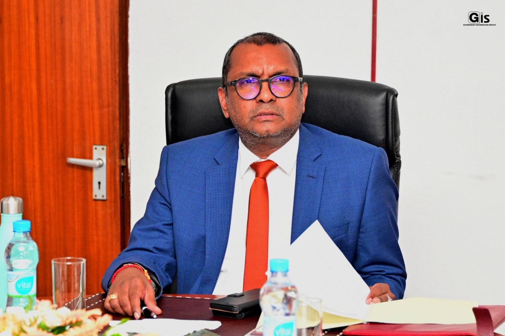 Pre-budget consultations: Minister Padayachy meets small planters and ...