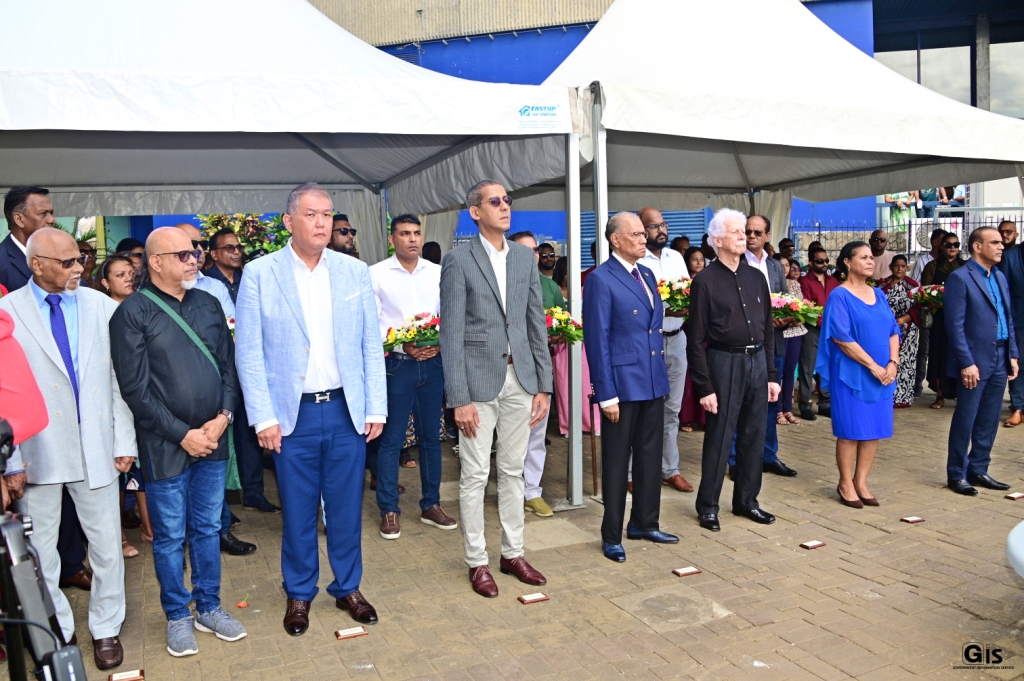 Prime Minister Ramgoolam honours memory of 2013 flash floods victims