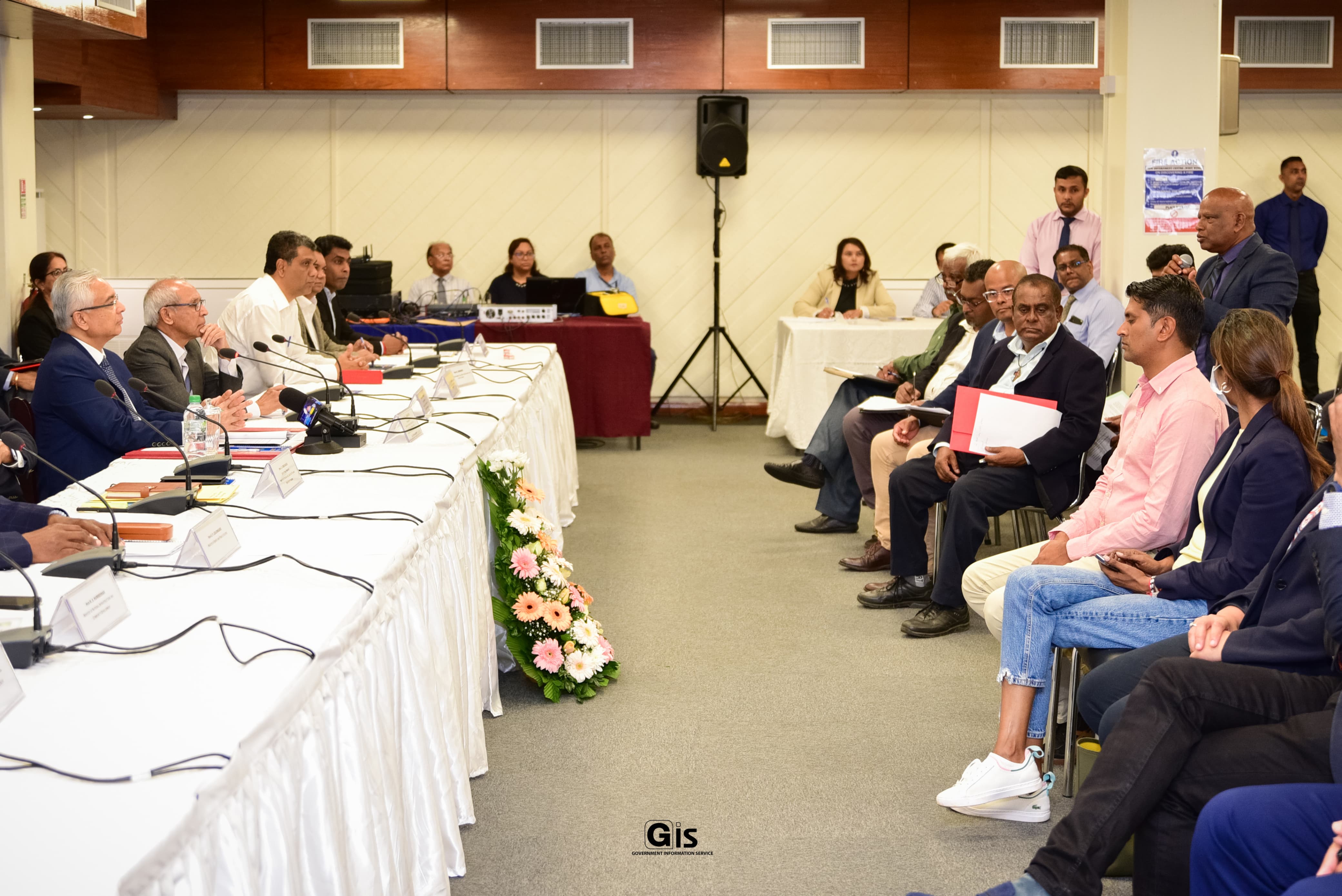 Prime Minister chairs Task Force meeting on Père Laval pilgrimage