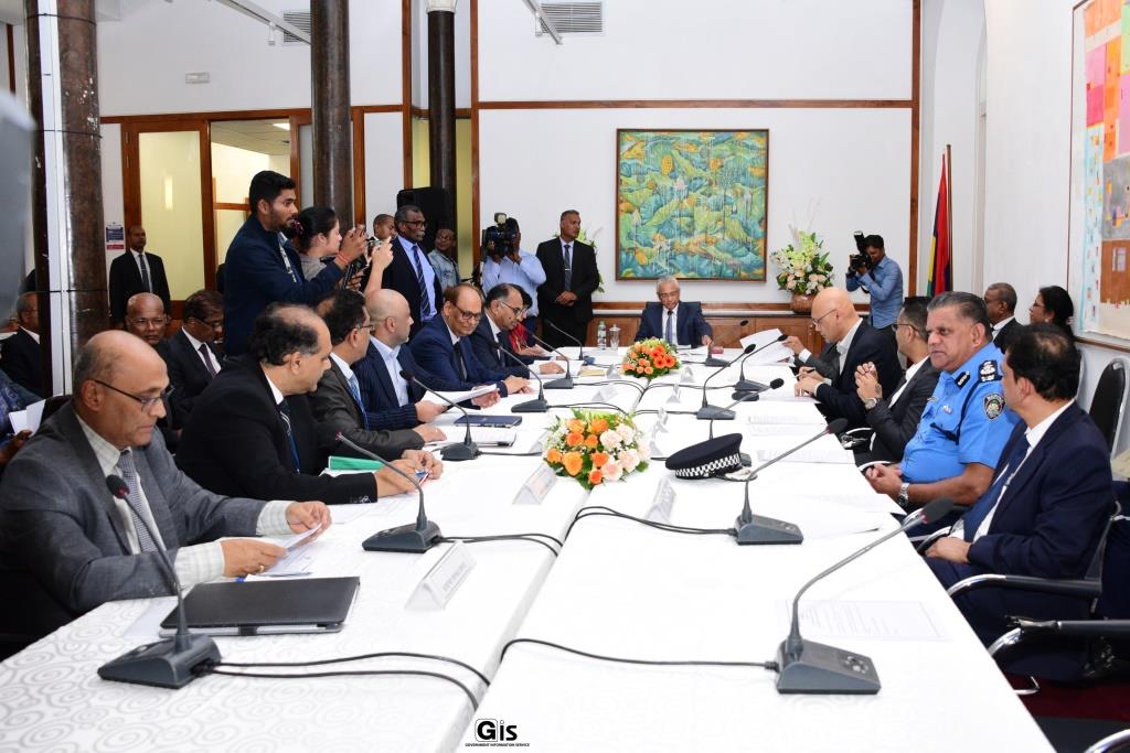 Prime Minister chairs sixth Meeting of the National Road Safety Commission