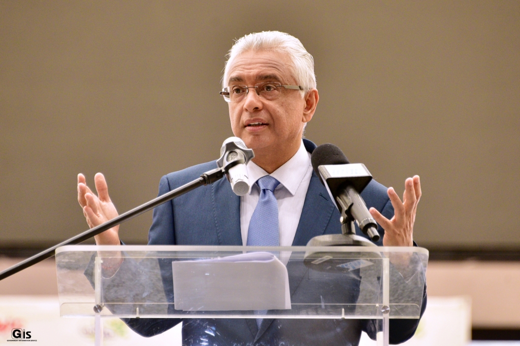 Prime Minister encourages women to practise a physical activity regularly