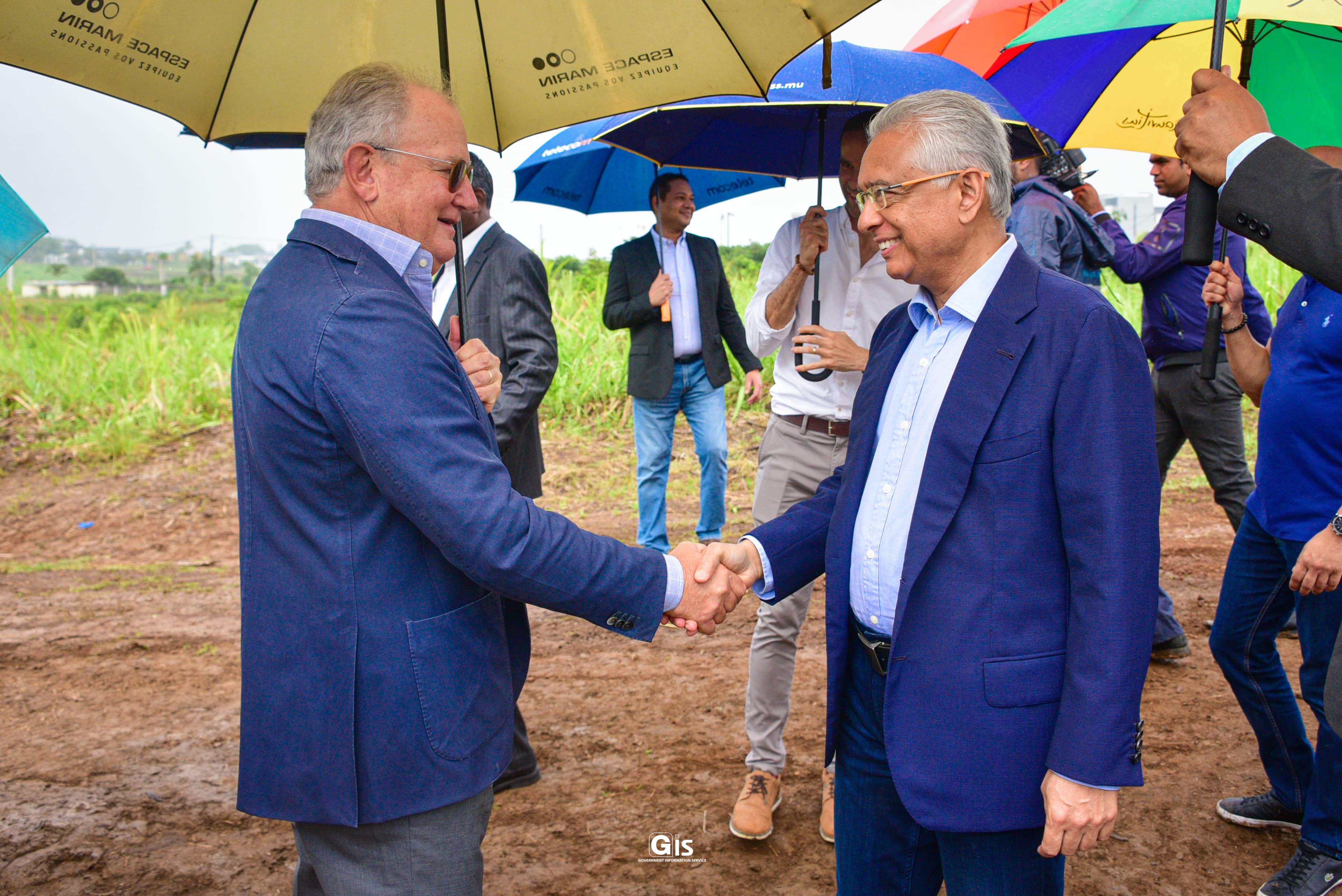 Prime Minister launches mini forest project at Telfair