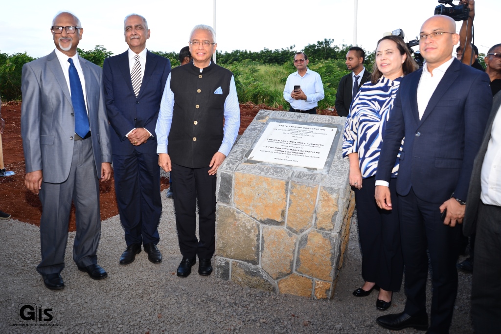 Prime Minister lays foundation stone for the construction of the New ...