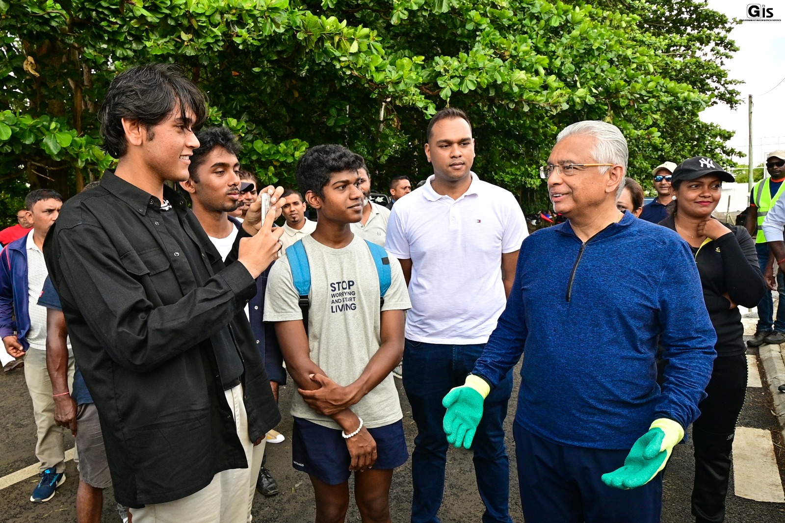 Prime Minister participates in National Clean-up Campaign of Motorways