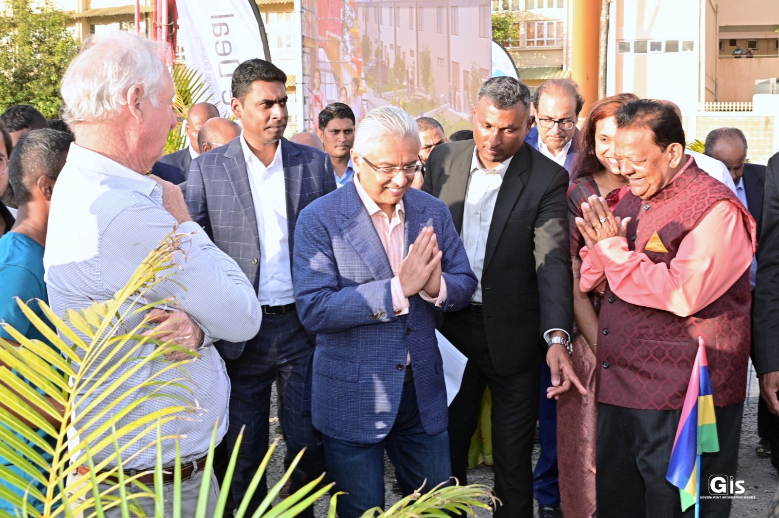 Prime Minister reiterates Government’s determination to carry on ...