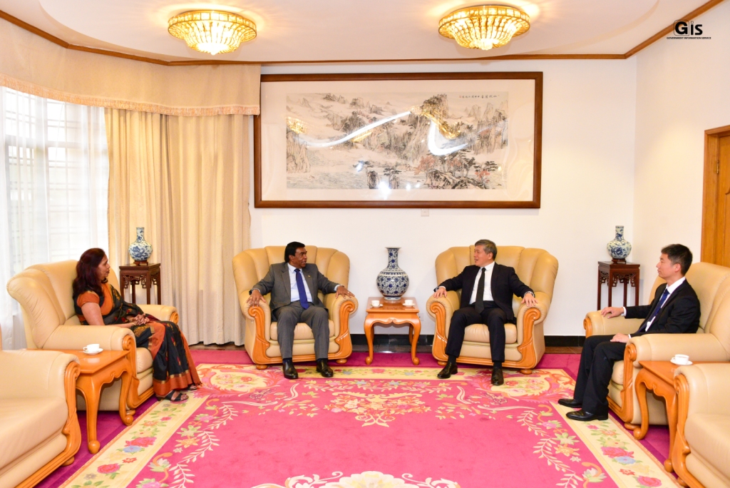 Prime Minister signs Book of Condolences of former Chinese President ...