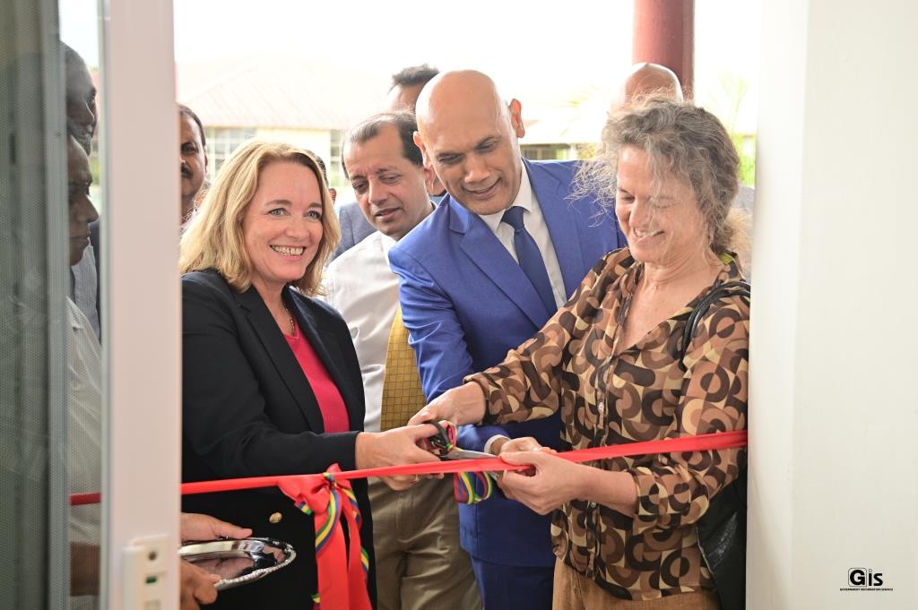 Public-Private Partnership: Health Minister opens refurbished Children ...