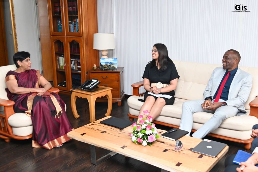 Regional Director for Sub-Saharan African Region meets VPM Dookun-Luchoomun