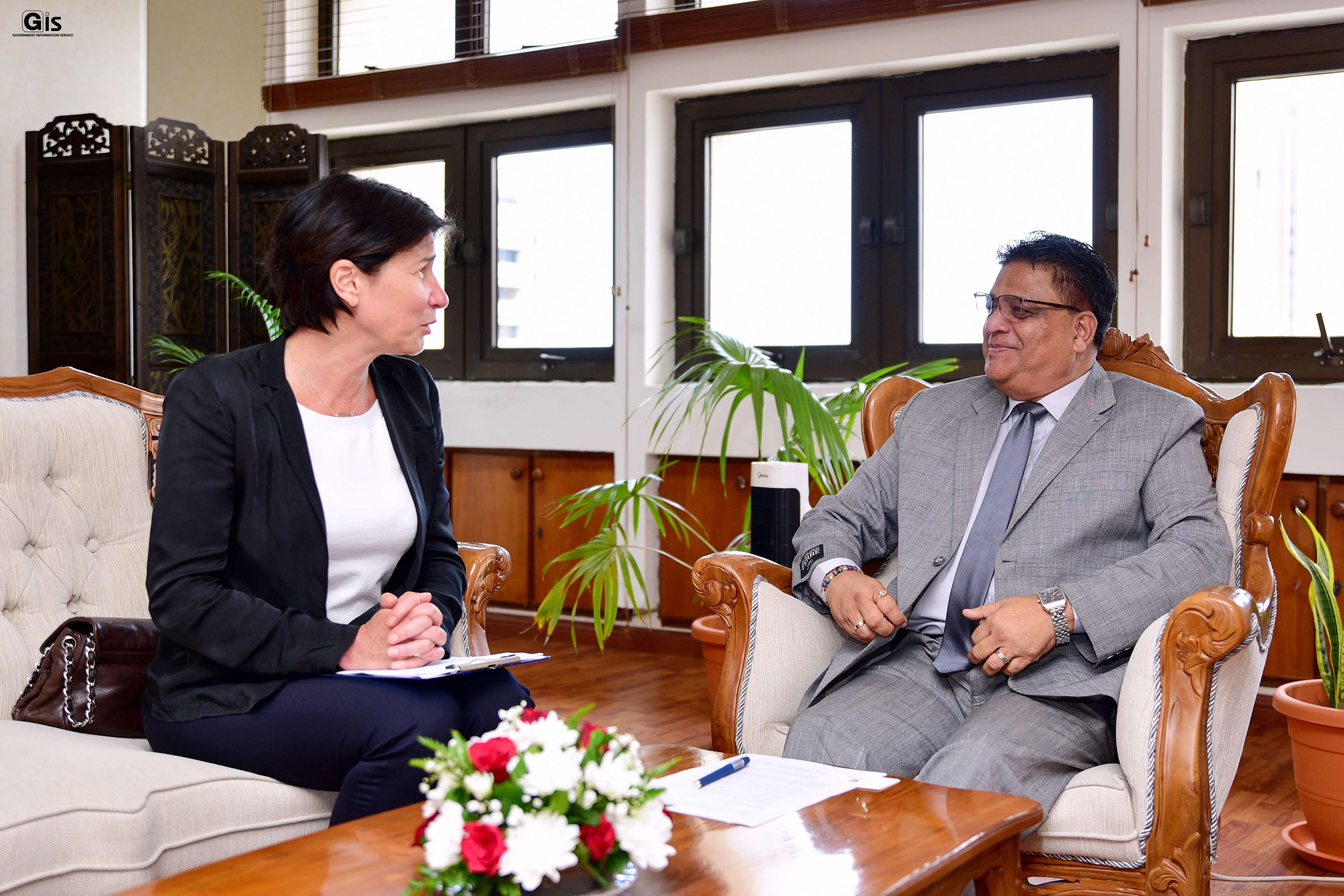 Russian Ambassador to Mauritius meets Minister Gondeea