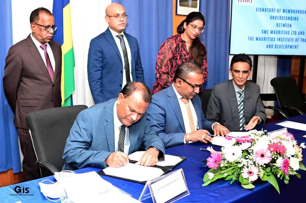 SME Mauritius Ltd and MITD sign MOU to promote entrepreneurial skills