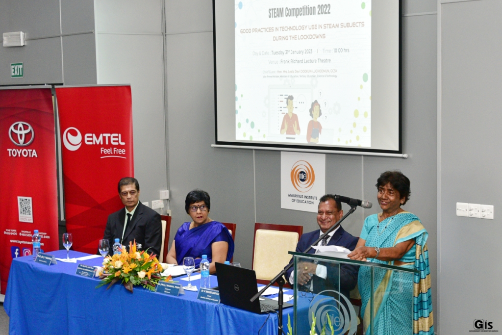 STEAM Competition 2022: Winners of the contest receive their rewards