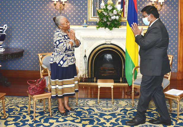 Secretary General of IORA pays farewell call on President Roopun