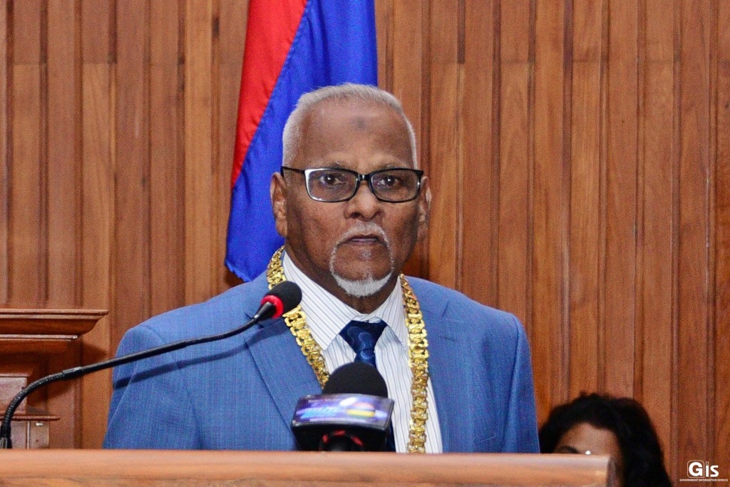 Special City Council Meeting of Port-Louis elects new Lord Mayor and ...